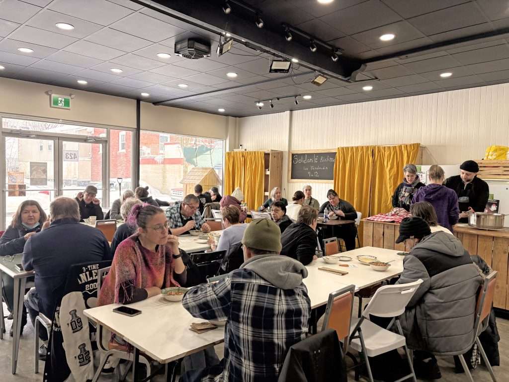 135 convives pour « Une louche d’entraide » - Le Val-Ouest